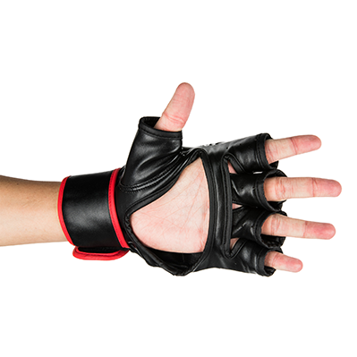 UFC 6oz MMA Fitness Gloves | Dyaco Canada Inc.